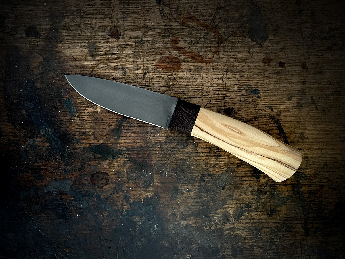 Dark Blade knives
